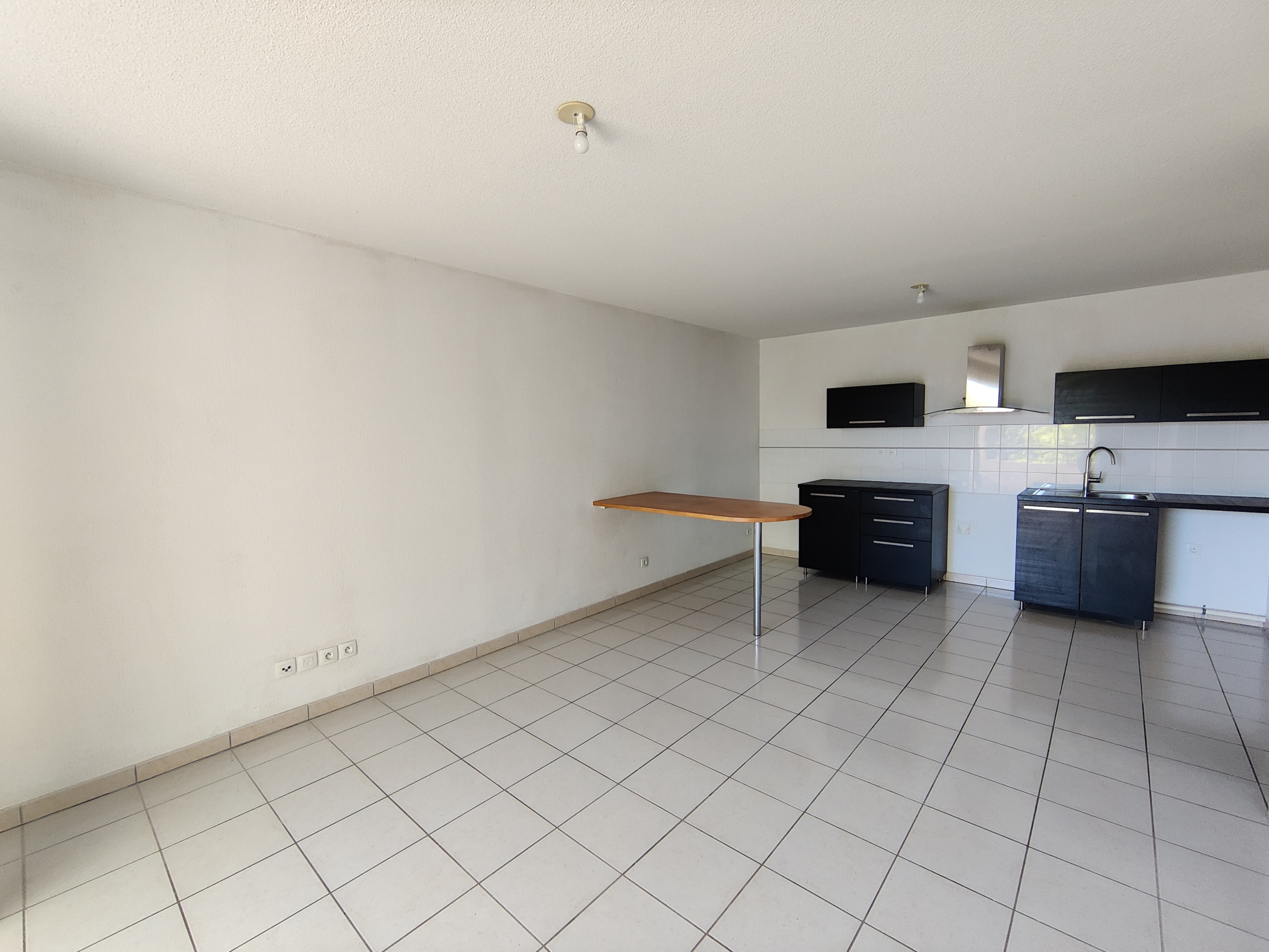 Vente NIMES JEAN BOUIN APPARTEMENT T3 BOX TERRASSE ASCENSEUR | Tourdiat ...